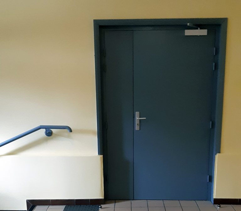 Ferme-porte ("Groom") Hand et Vie